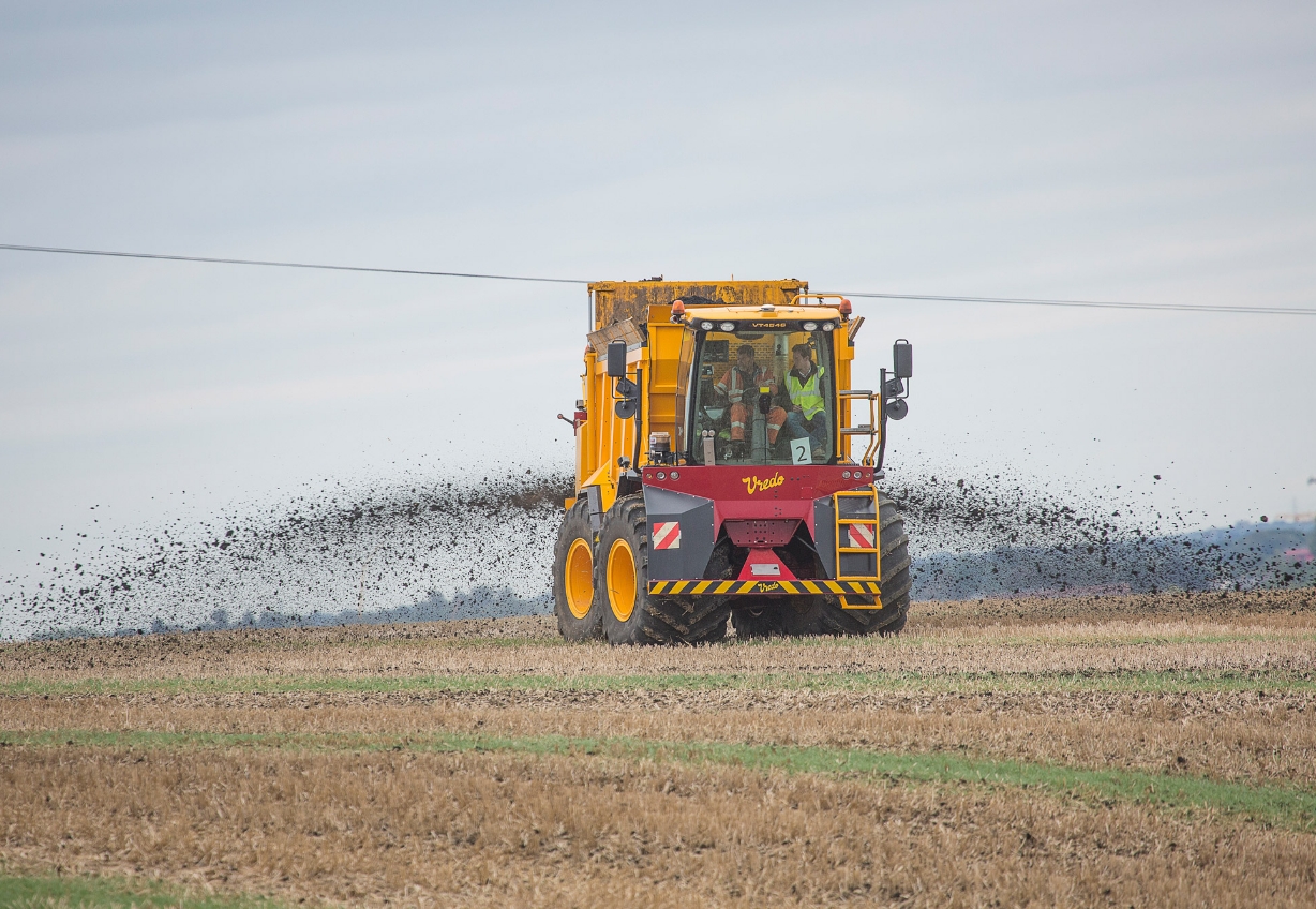 Agricultural and Biomass Haulage Services | O J Neil Contracting